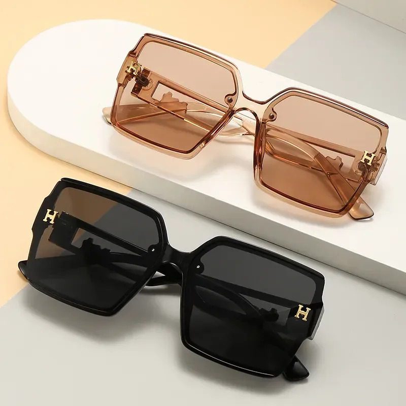 Lentes de Sol Dama con Proteccion V Modelo: H cuadrados - Cute Shop