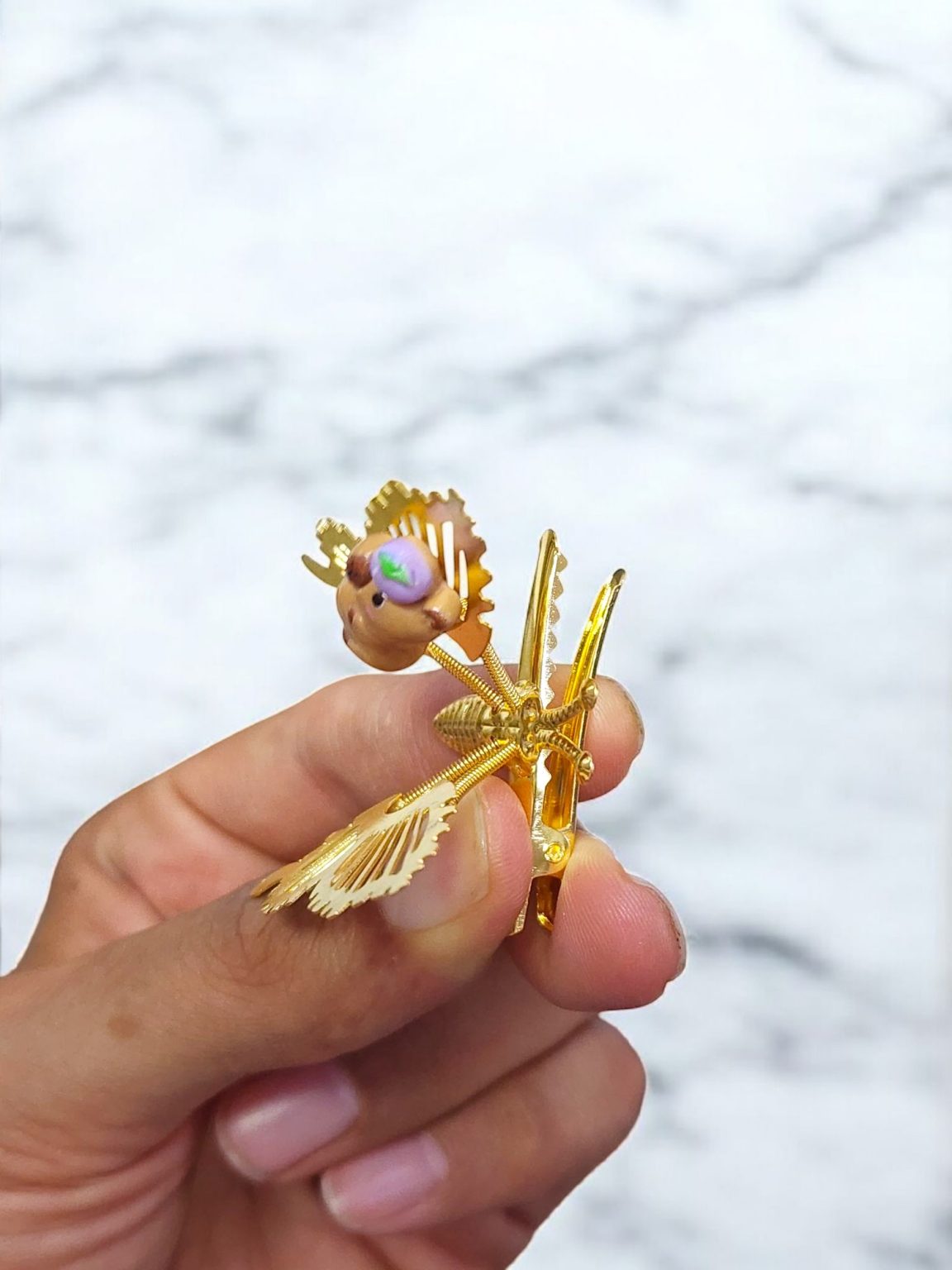 Pinza Pasador de Mariposa Bailarina con Resorte Capibara - Cute Shop